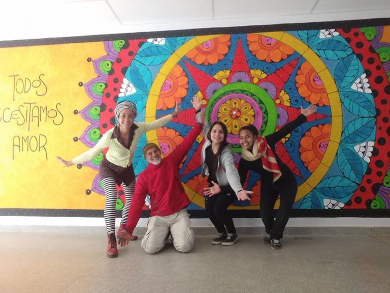 Murales de mandalas hechos con amor y gratitud para el nuevo hospital ...